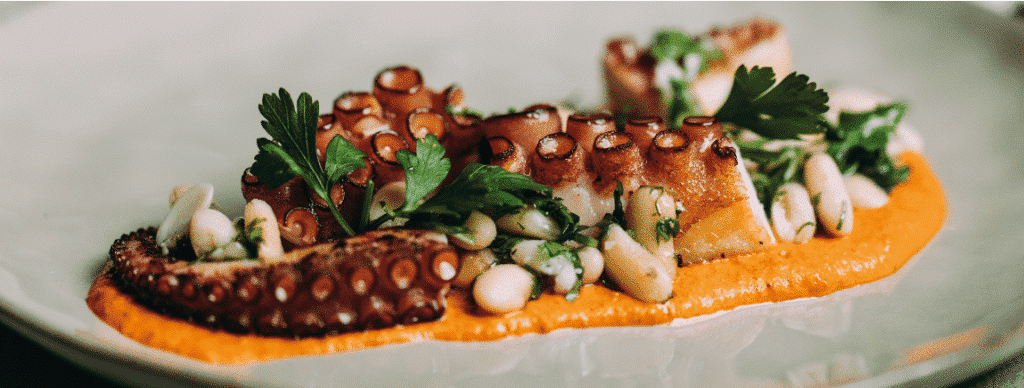 Polvo à Lagareiro (roasted octopus drizzled with olive oil and garlic ...